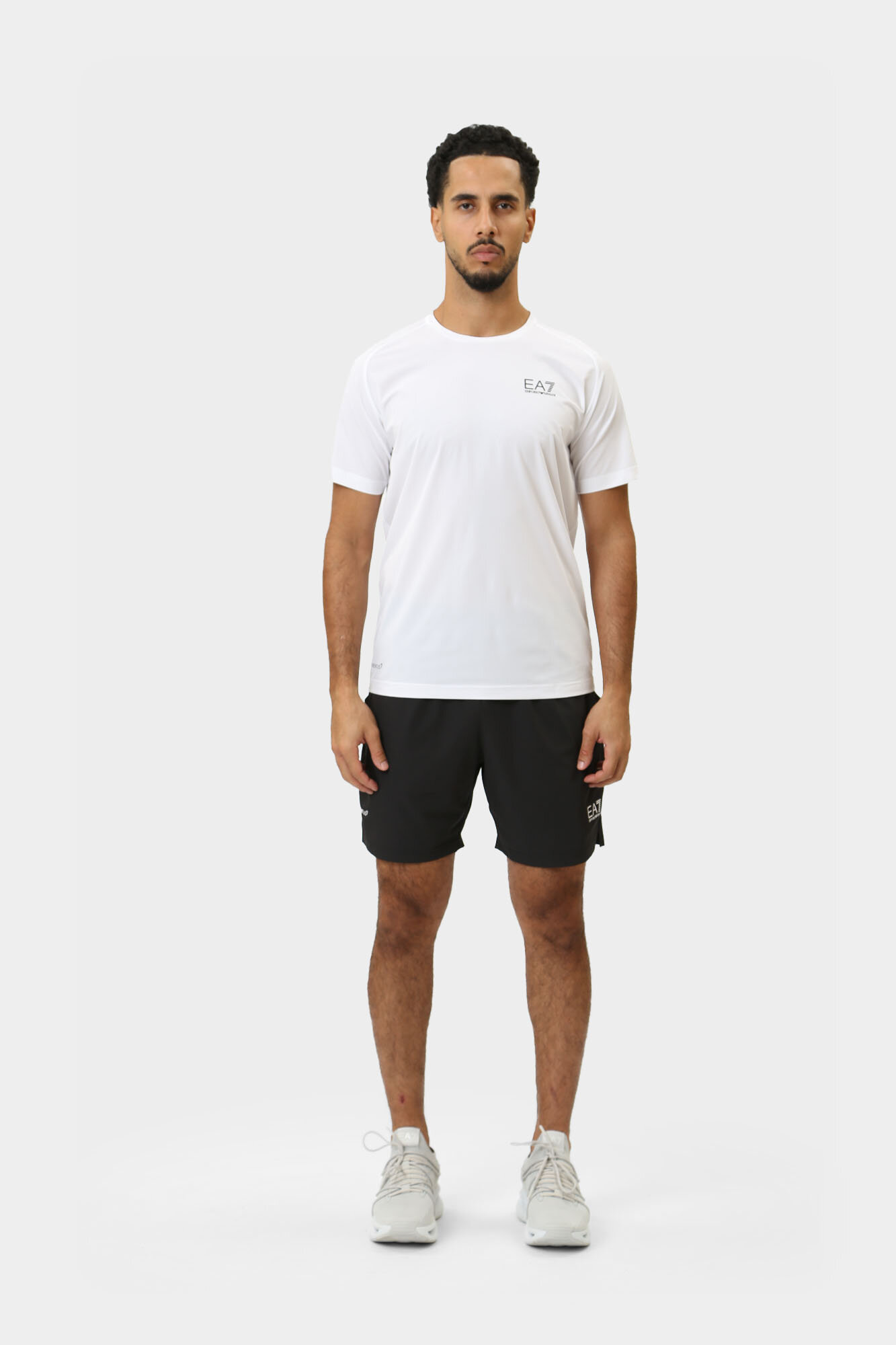 Костюм спортивный