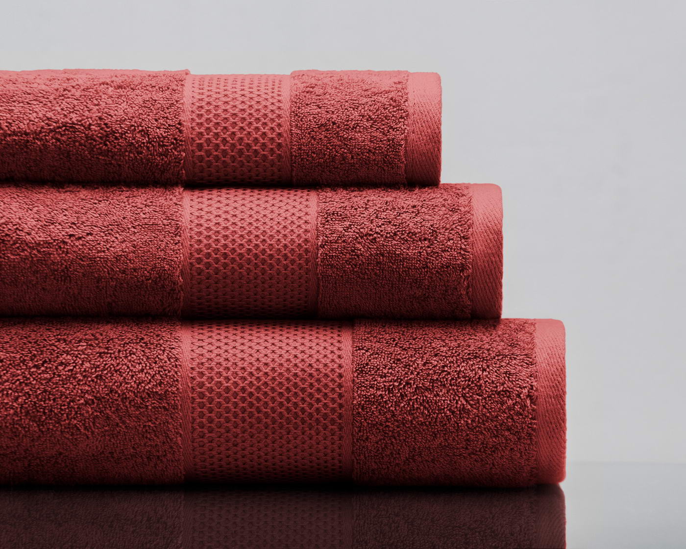 Полотенце банное Sofi de MarkO Oliver, 70x140 см, бордовое, махровое, 100 % хлопок, 1 шт