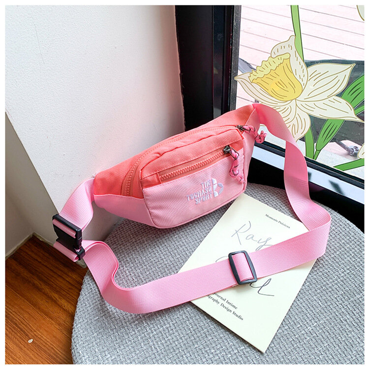 Детская сумка 2025 года, новый корейский стиль, сумка на грудь с цветными блоками, модная сумка для мальчиков и девочек, легкая сумка через плечо, маленькая поясная сумка