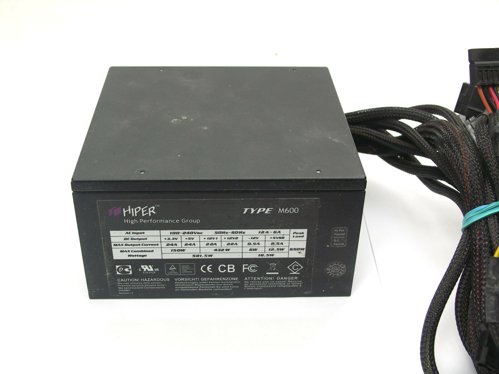 Блок питания 600W HIPER M600 24+4+4/6+2+6+2PCI-E/6SATA/140fan ATX