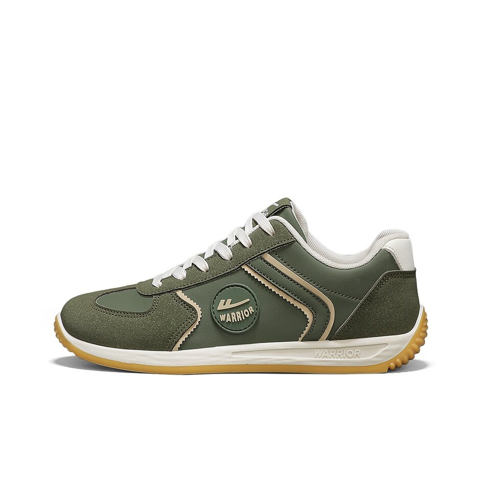 Кроссовки