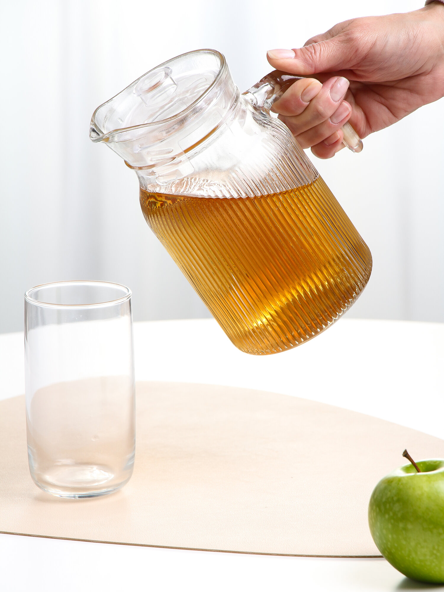 Кувшин стеклянный с крышкой Вертикаль 1.2 л, прозрачный графин для воды, сока и лимонада, 18.5 см, Y4-11039