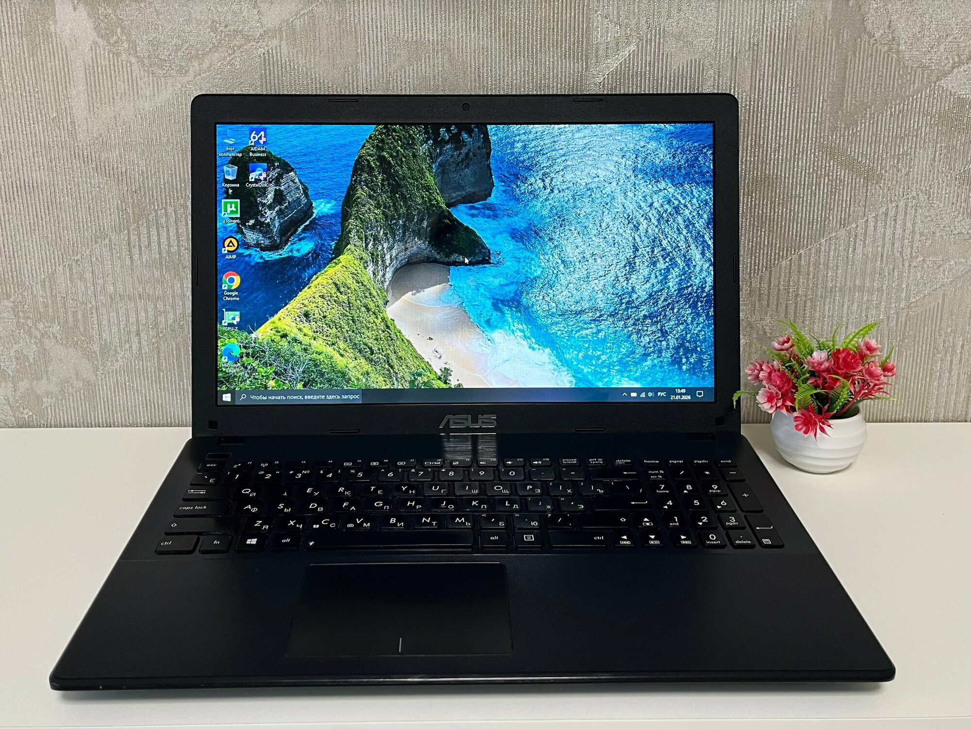 Ноутбук Asus для учебы или работы, SSD 240Gb, Intel core i3