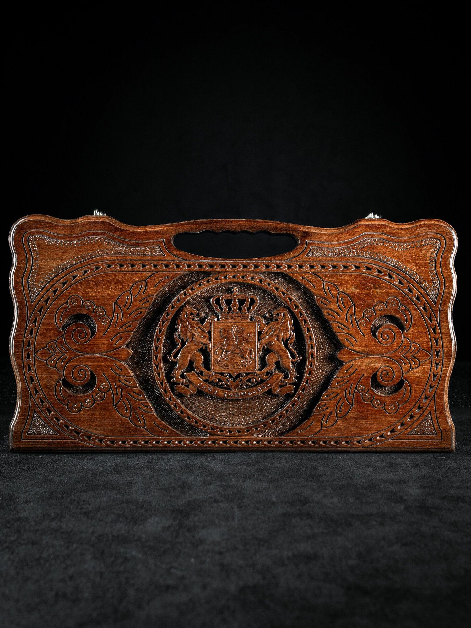 Нарды Деревянные Резные "Герб Грузии", большие с ручкой, из бука