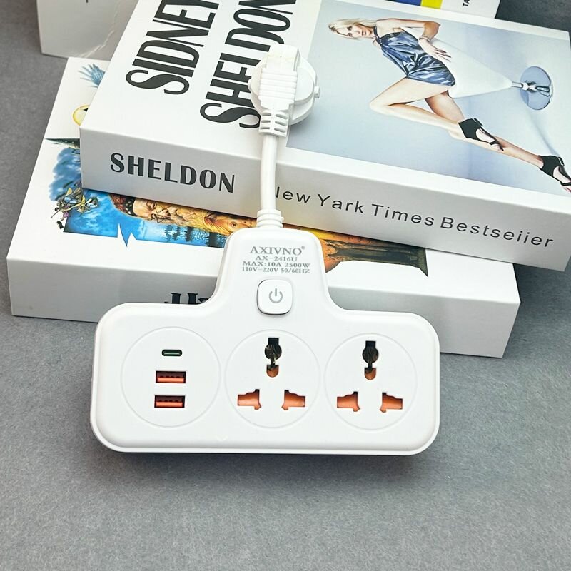 Поставка многофункционального многопортового адаптера-переходника европейского/американского/британского стандарта с разъемами USB/type-c для использования в различных странах.