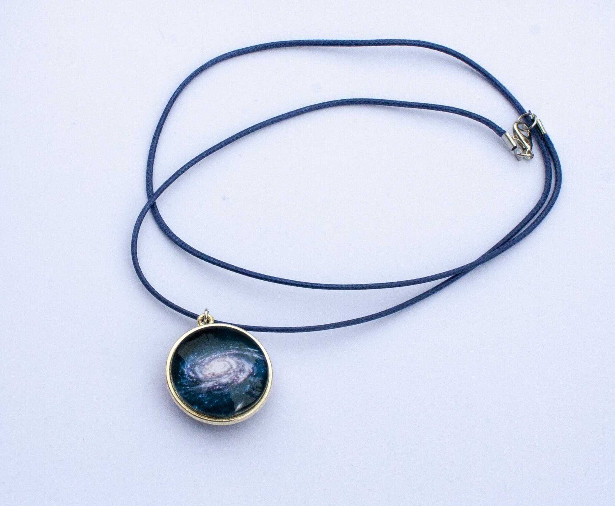 Подвеска, стекло