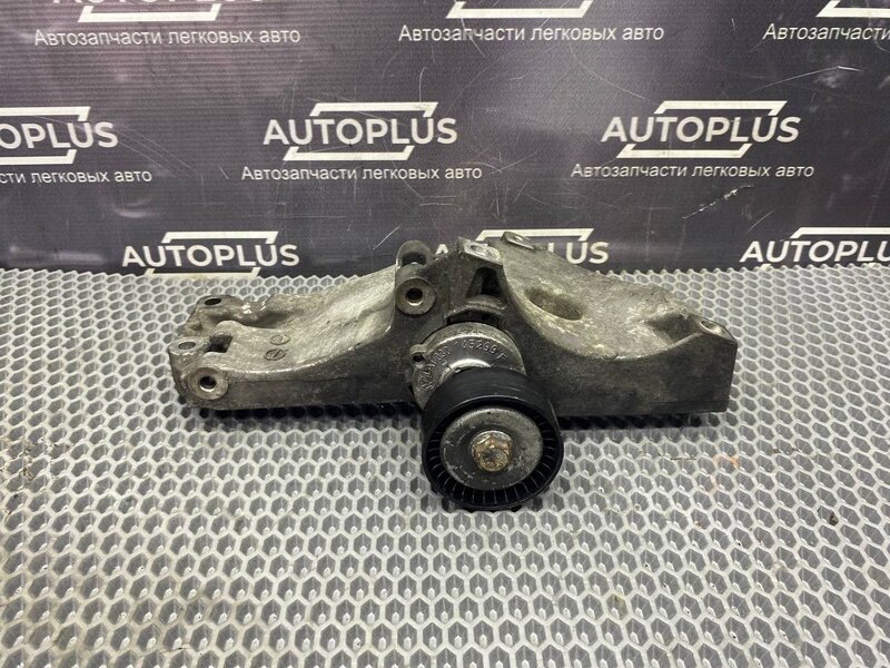 Кронштейн генератора Volkswagen Golf 2007 (1.4 BCA) Б/У с пробегом