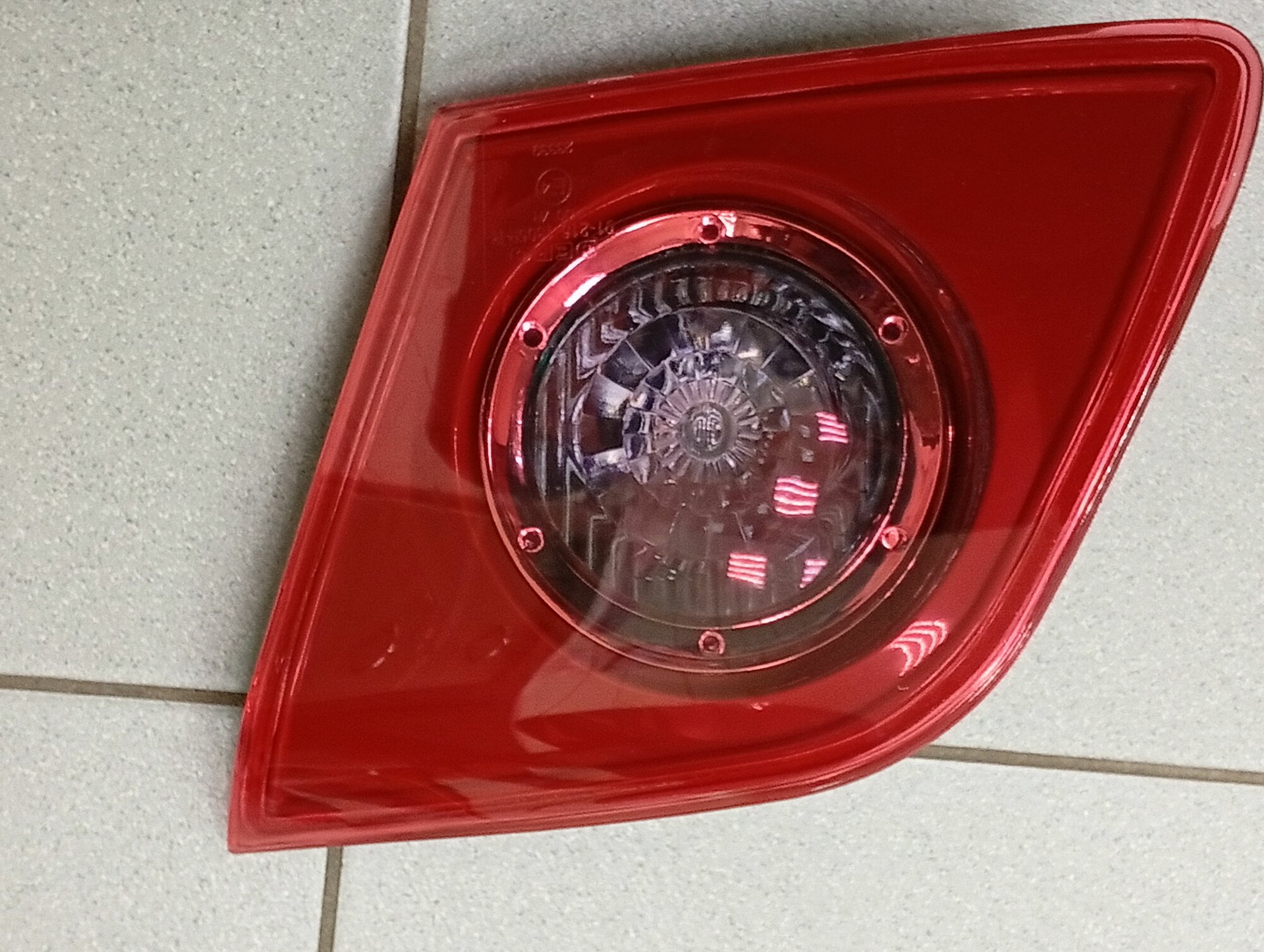Фонарь в крышку багажника правый MAZDA 3 BK 2003-2006 хэтчбек BP4M513F0C Аналог
