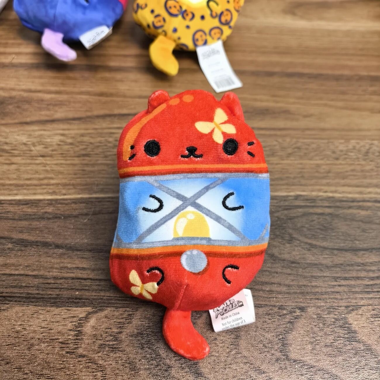 Мягкая игрушка Cats vs Pickles Кот-Барабан (красный), 10 см
