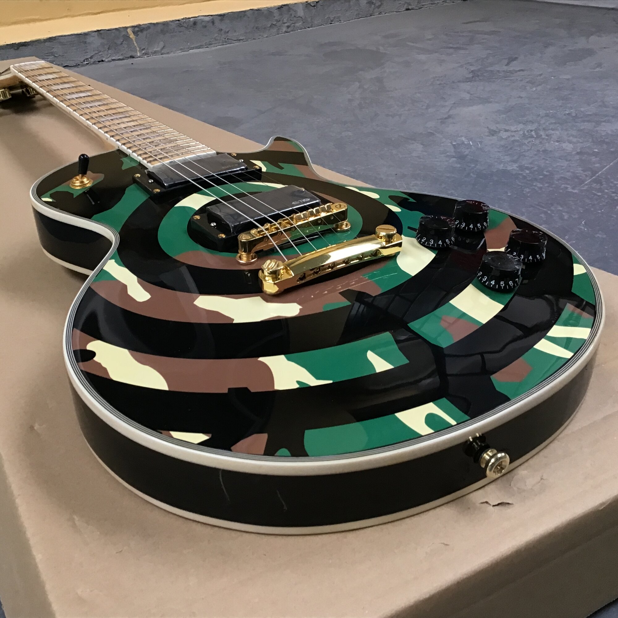 Гитара ZAKK HH LP, красное дерево, палисандр, 6 струн, камуфляжный рисунок