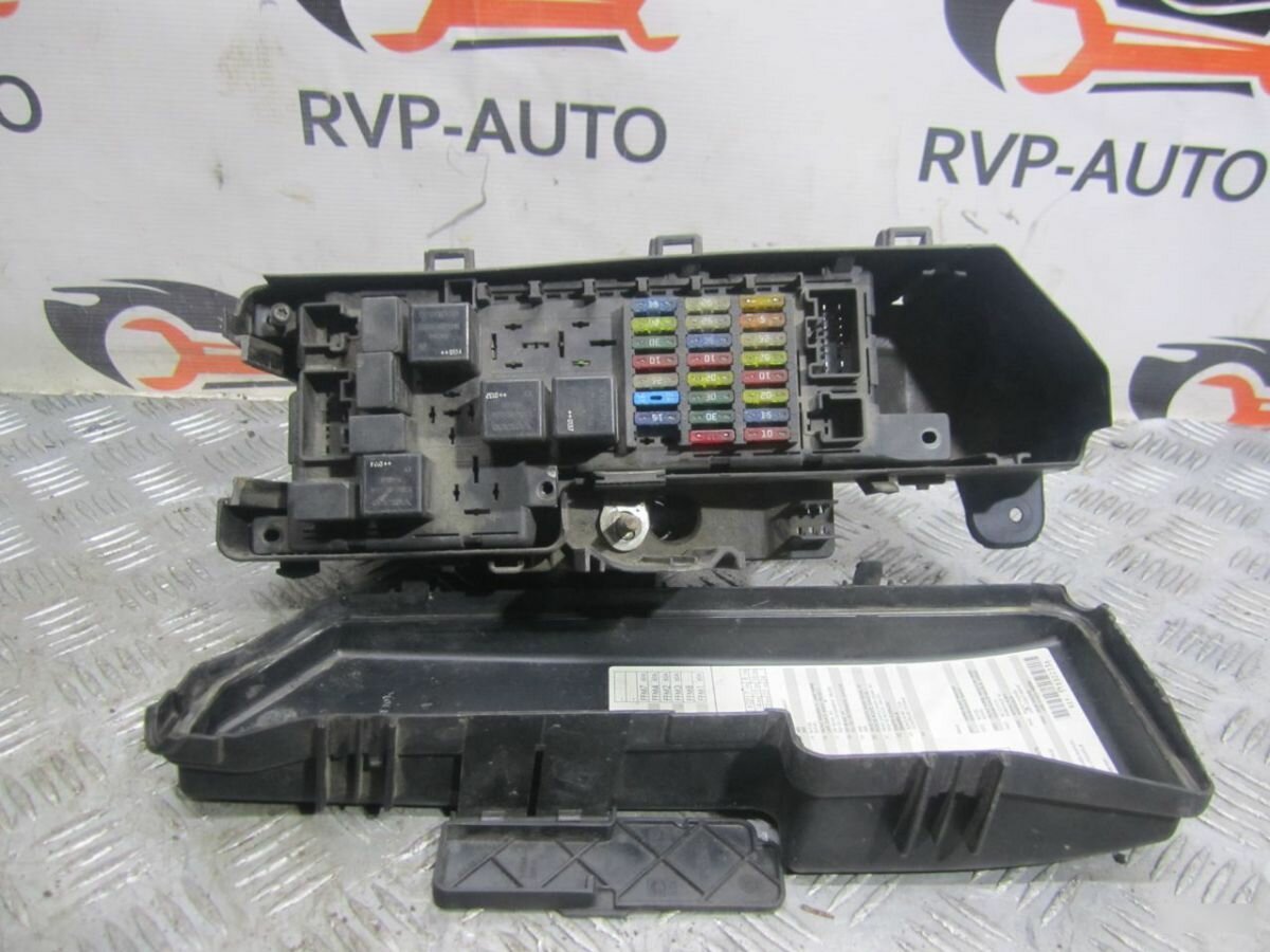 Блок предохранителей двс Volvo S80 2.4 1998-2006