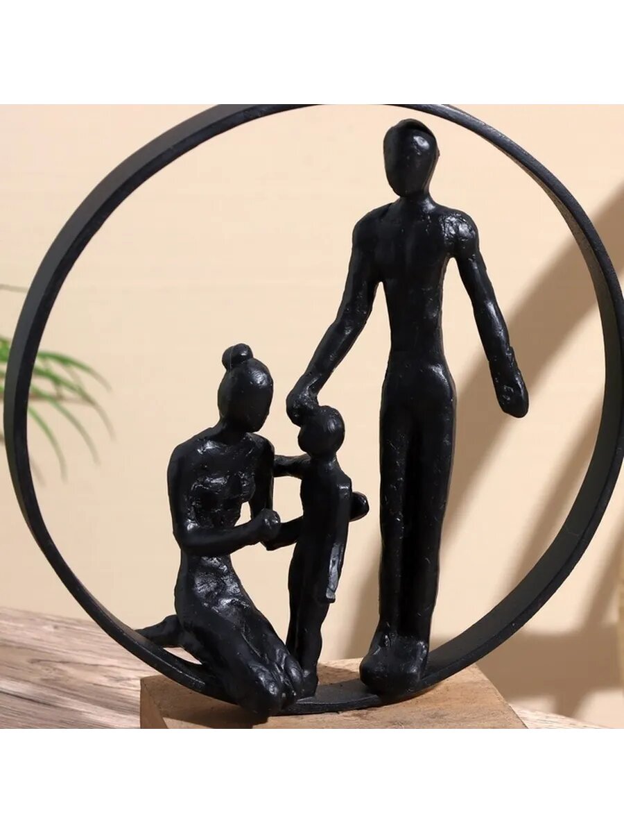 Элегантный семейный сувенир из дерева и смолы