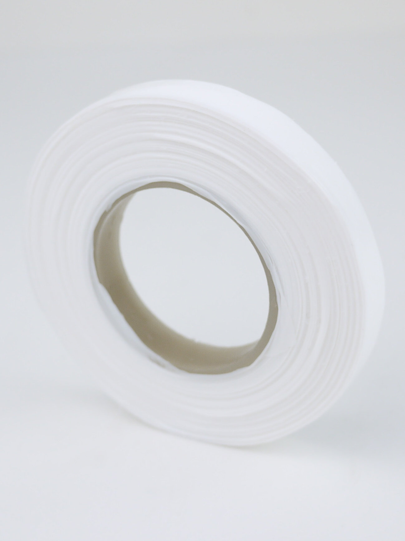 Фум лента 10 мм (1 штука)