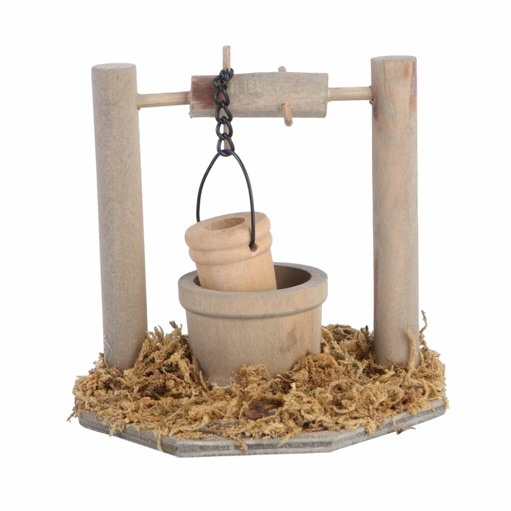 Миниатюрная модель колодца