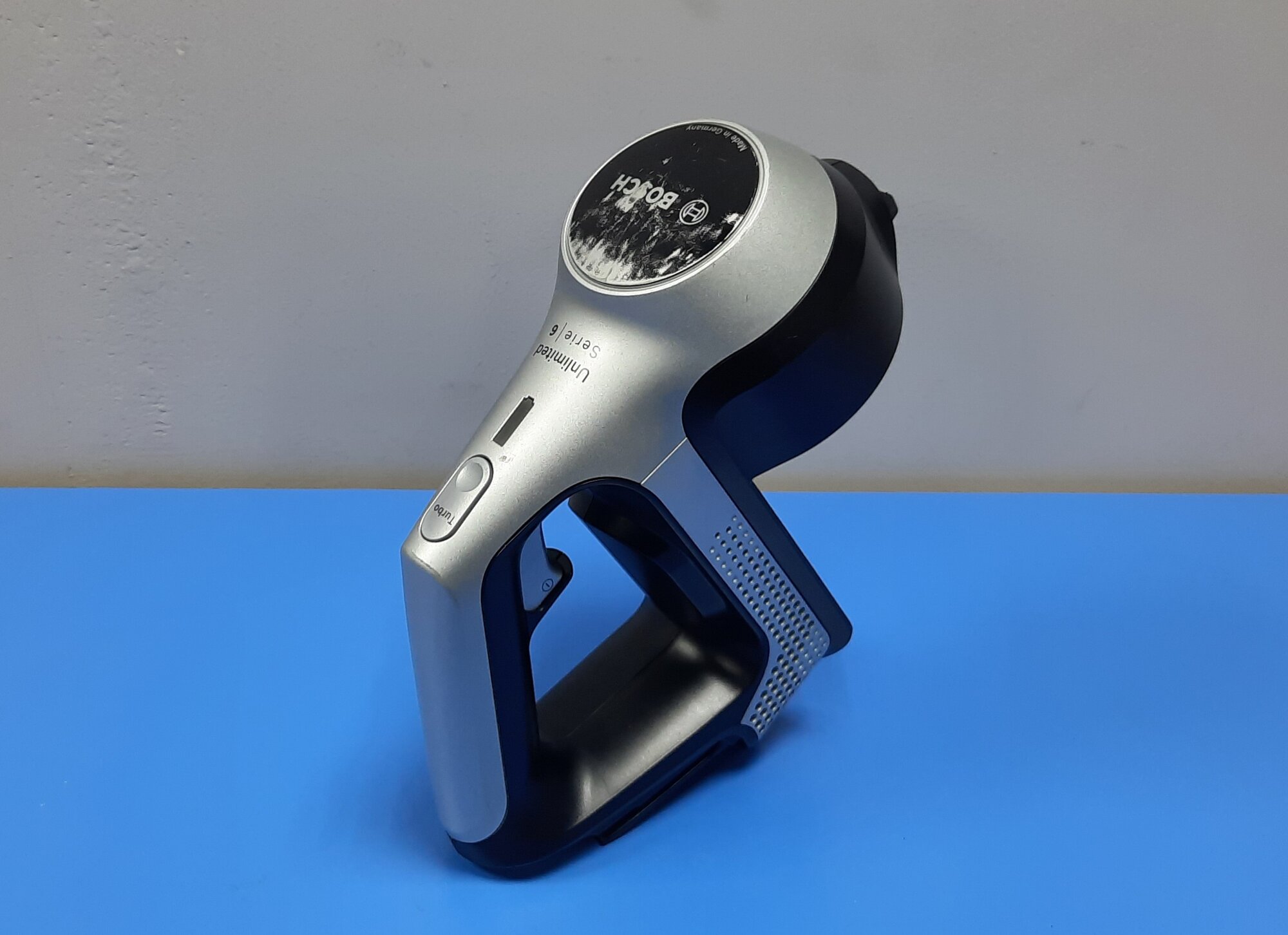 Моторный блок (в сборе, без АКБ) ручного пылесоса Bosch BCS612KA2