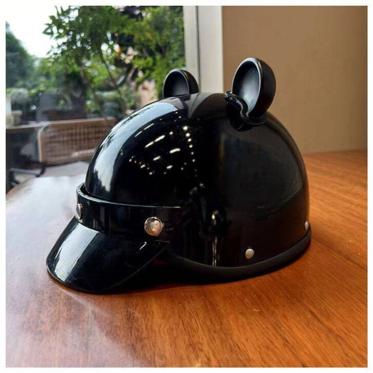 Защитные каски Интернет -знаменитость 3C сертифицированные электромобили Harley Retro Motorcycle Helme Осень и зимние модели для мужчин и женщин, едущих на половине шлемов, свет