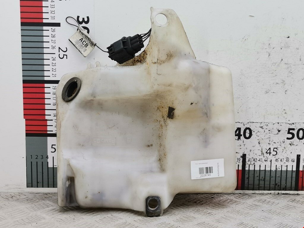 Бачок омывателя Ford C-MAX 2 AV6117B613AB арт. 2228745