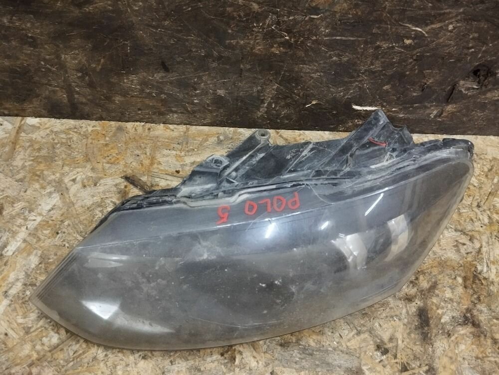 Фара левая VW Polo (Sed RUS) 2015-2020 с линзой Б/У с пробегом