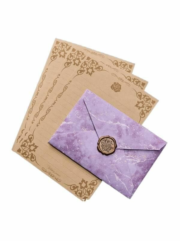 Позолоченный конверт с письмом