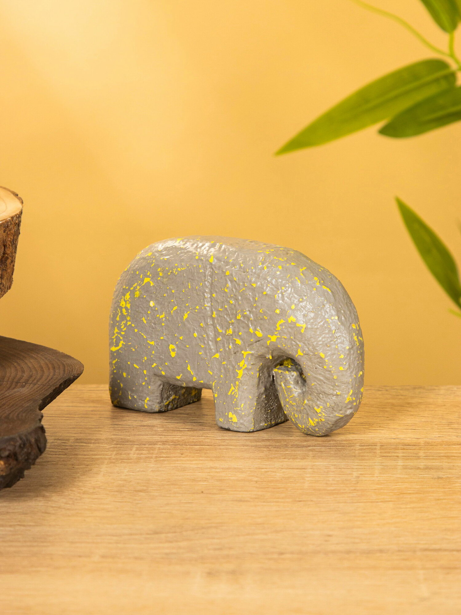 Сувенир "Слоник", 11x3x7 см, дерево, цвет: жёлтый, тематика праздника: универсальная тематика, 5 шт.