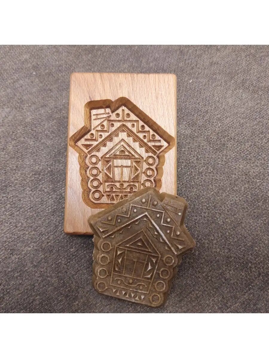 Пряничная форма домик