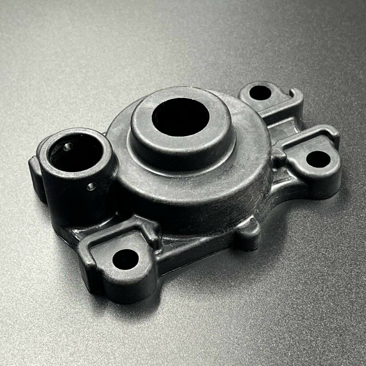 Корпус помпы охлаждения Yamaha 40-50, F40-60 (Yamaha)