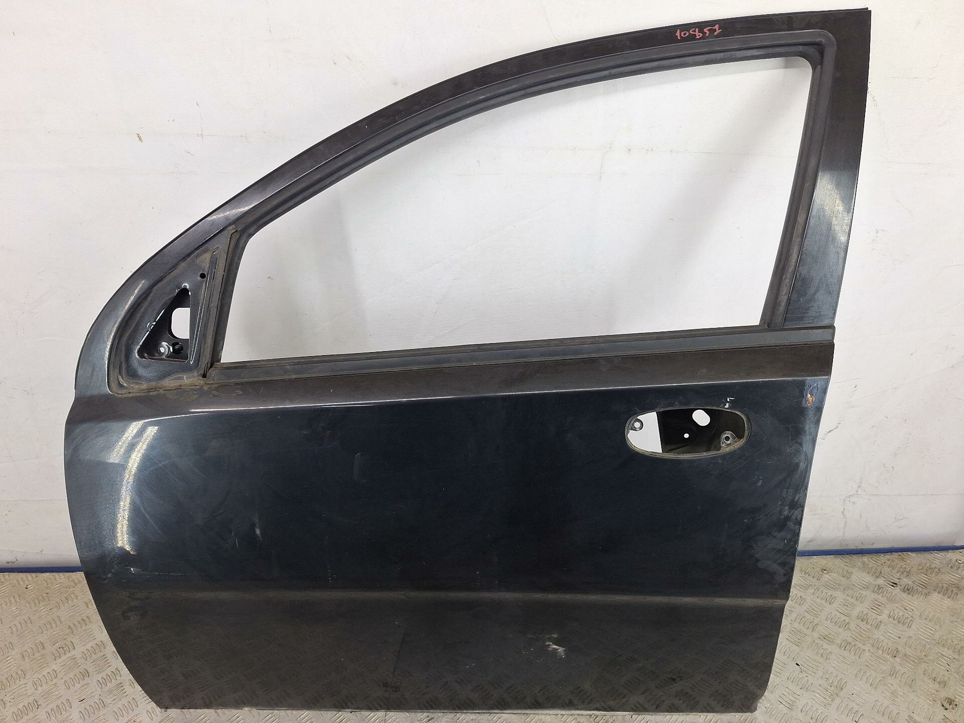 Дверь передняя левая Chevrolet Aveo T200 (2003 - 2008)