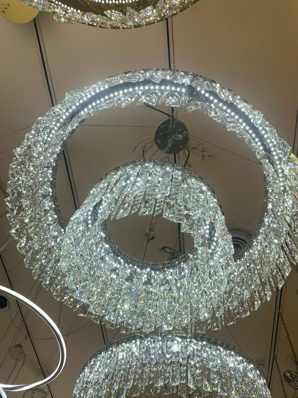 Люстра подвесная Arti Lampadari Ovindoli L 1.5.80+40.100 N