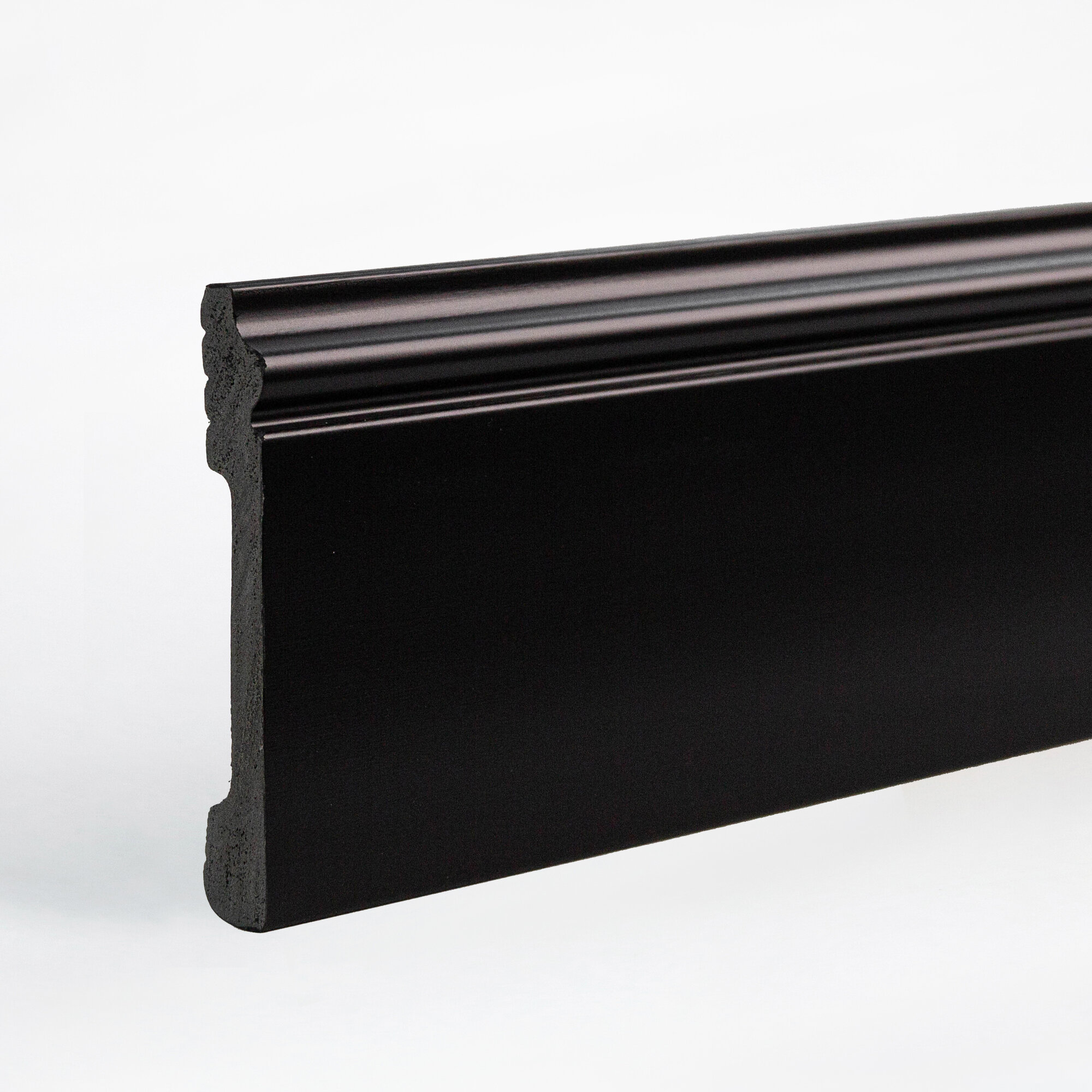 Плинтус дюрополимер напольный DECOMASTER (декомастер), 79х13х2400 мм, D005-116 ДМ черный матовый