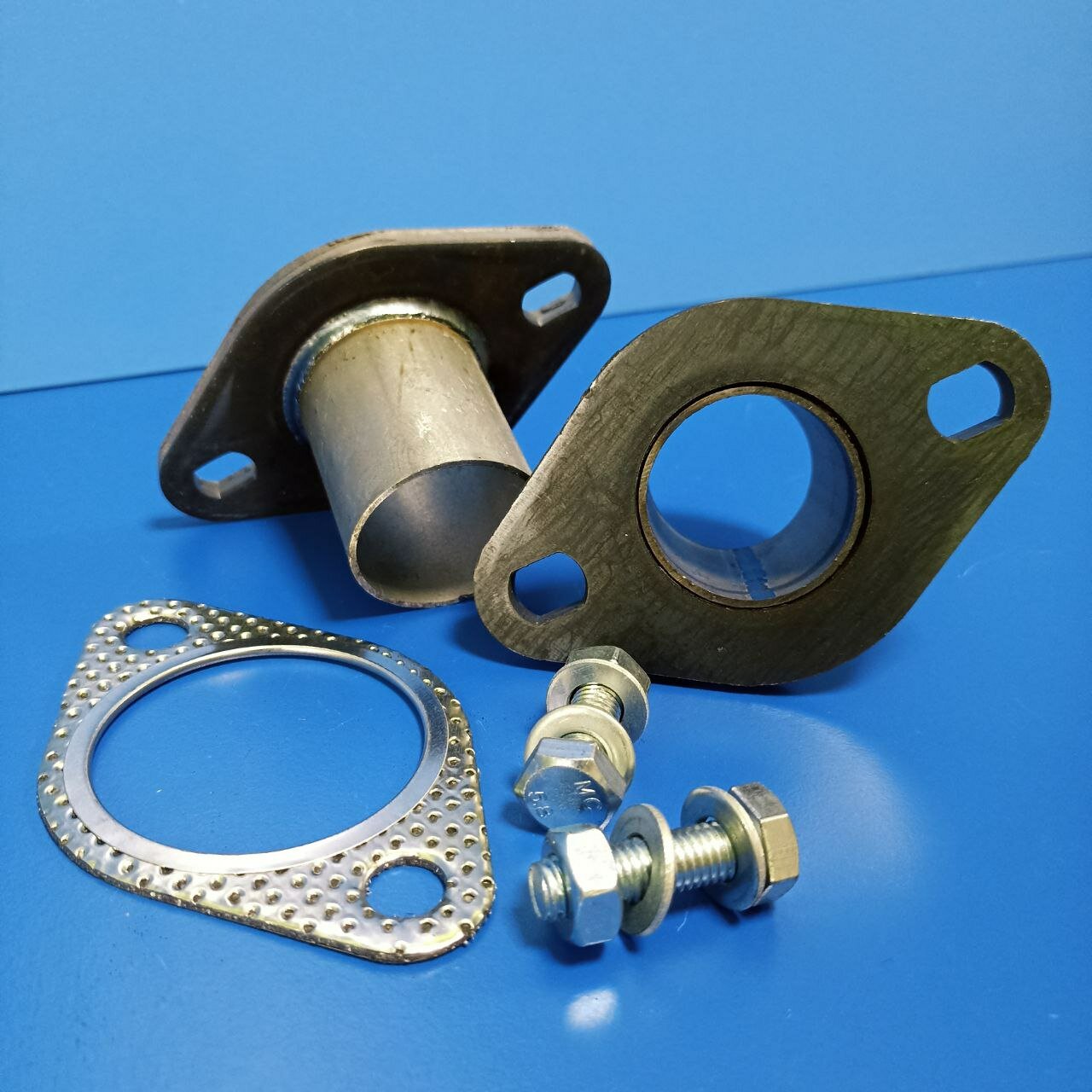 Фланец глушителя ремонтный "CBD" с прокладкой и крепежом, под трубу диаметром 45/45мм (к-т)