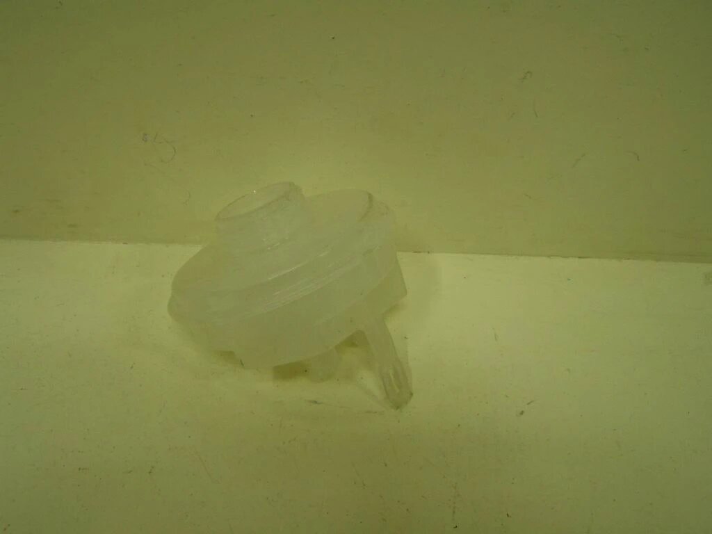 Бачок тормозной для а/м ВАЗ 2123 Chevrolet Niva/Travel