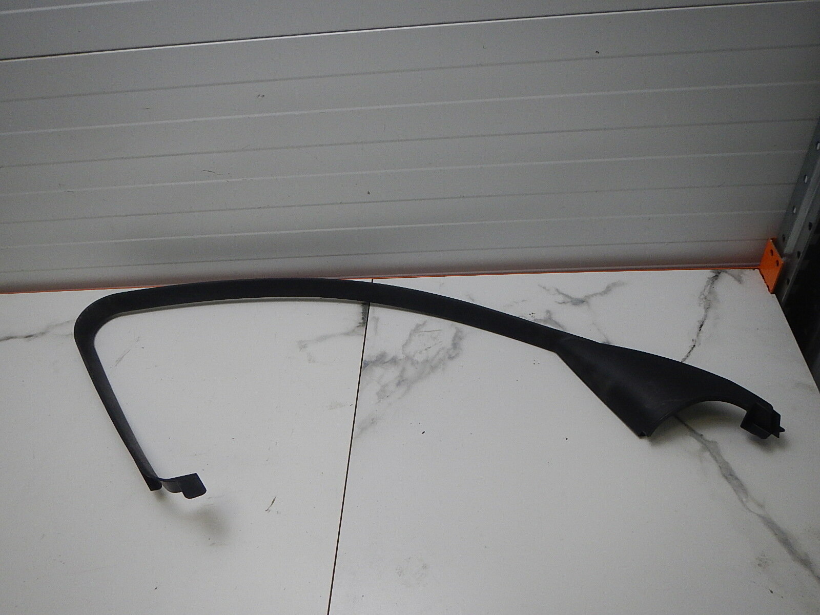 Б/У Накладка двери, BMW (БМВ)-3 (F30) (11-19) BMW 3 (F30) (11-19) 5дв, передней левой Потертости. 604887 BMW арт. 5133724...