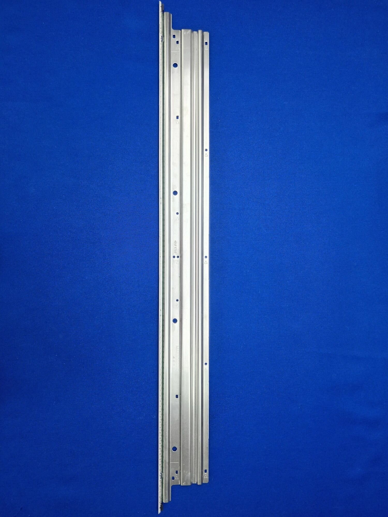 MAK63207101 EAV62952201 40" V15 UF6700 UD Rev03 9 L/R-Type На алюминиевой подложке для 40Uf771V 40Uf771V-Zs Lcd Телевизор LCD, LED подсветка (string стринг светодиодный) арт. 13274