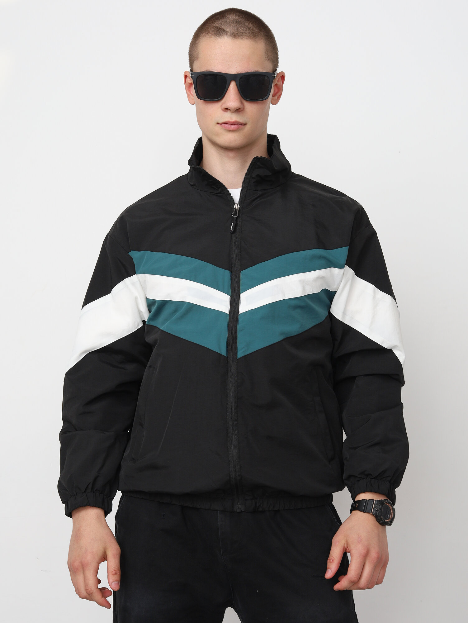 Толстовка спортивная