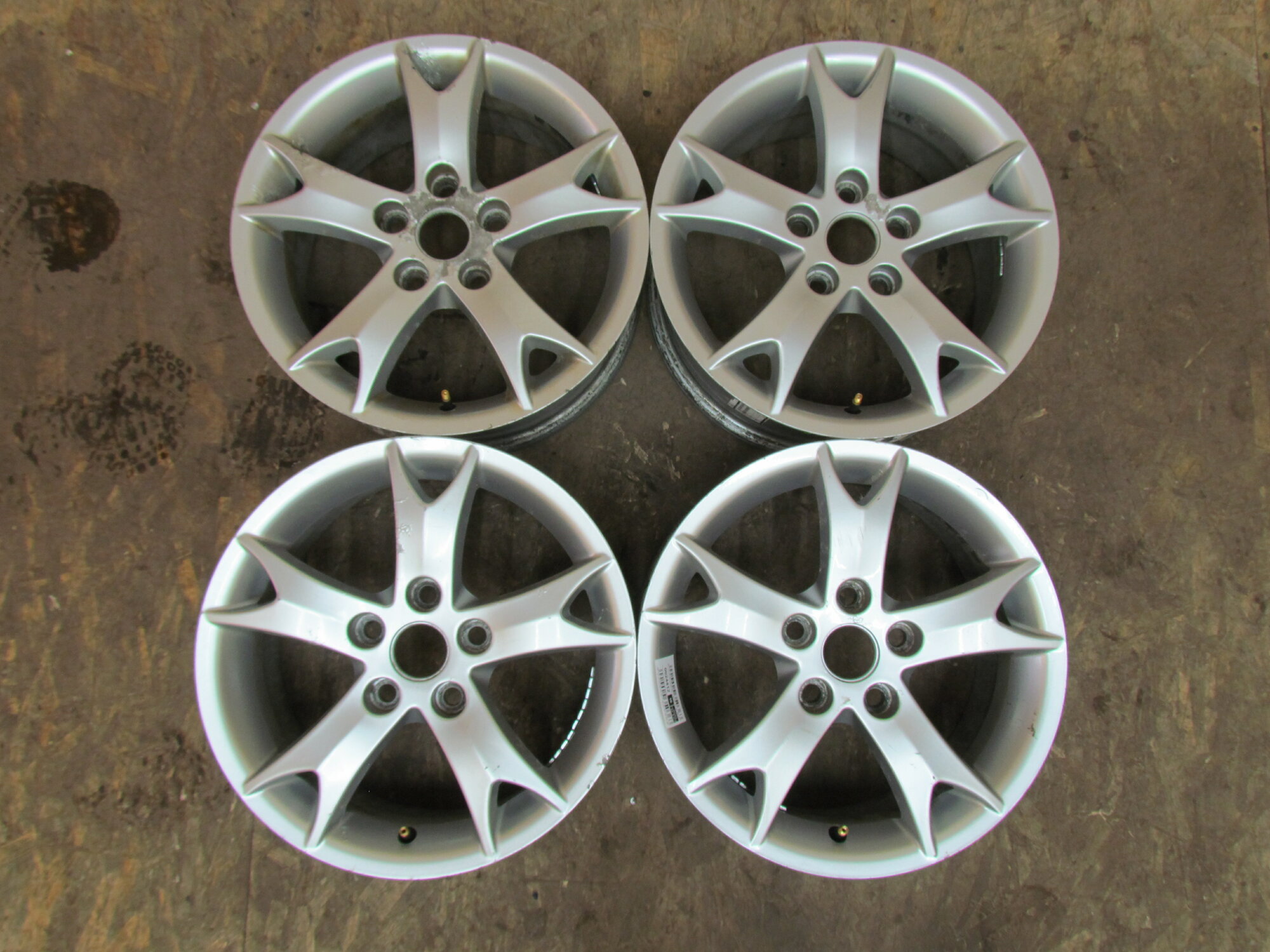 Комплект колесных дисков Hyundai R16 6.5J ET46 5*114.3 DIA67.1 (реплика) 0024412