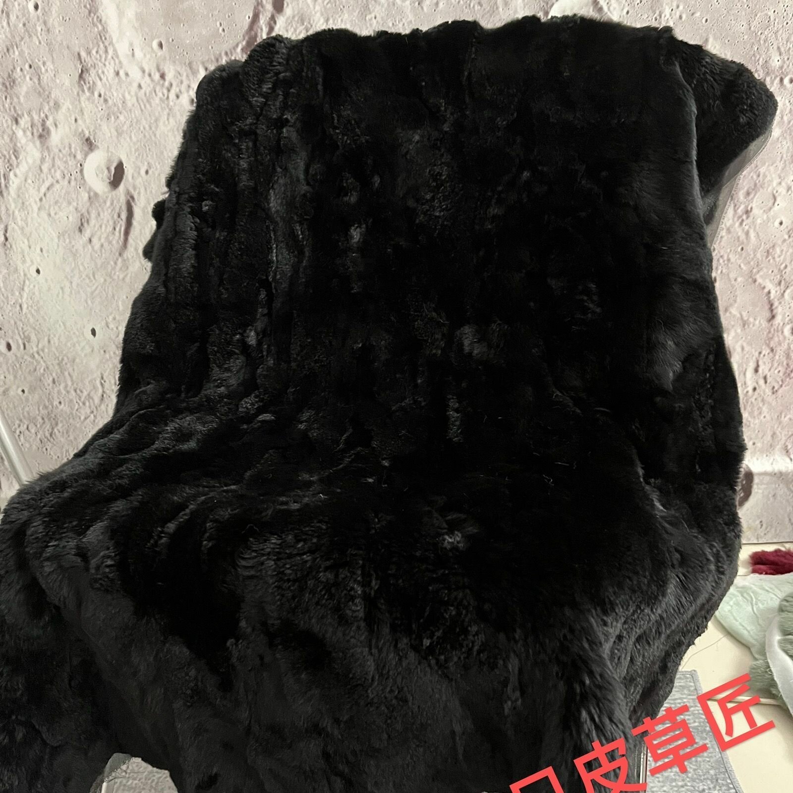 Мех кролика рекс, одеяла из натуральной кожи, эркеры, диваны, одеяла и подушки.