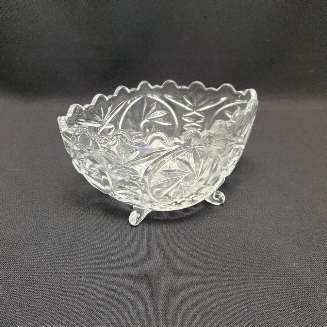 Салатник на ножках высота 8 см, винтаж СССР