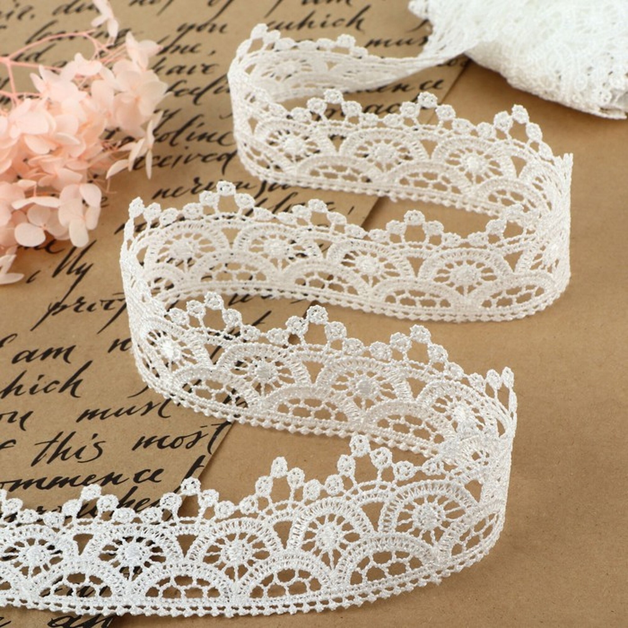 Гипюровое кружево Арт Узор, белое, 40 мм x 9 ± 0.5 м, пришивное