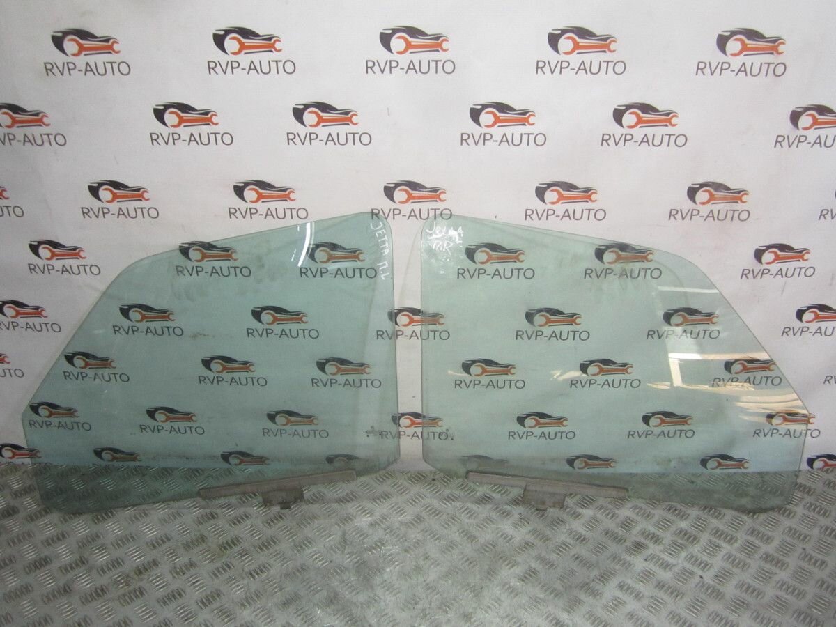 Стекло двери переднее VW Jetta 2 1983-1992 193845201C