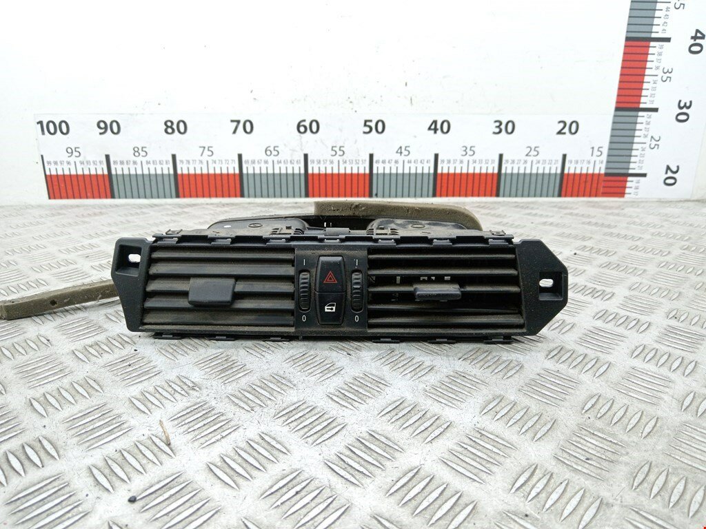 Дефлектор обдува салона BMW 5-Series (E60/E61) 64226910734 арт. 2240999