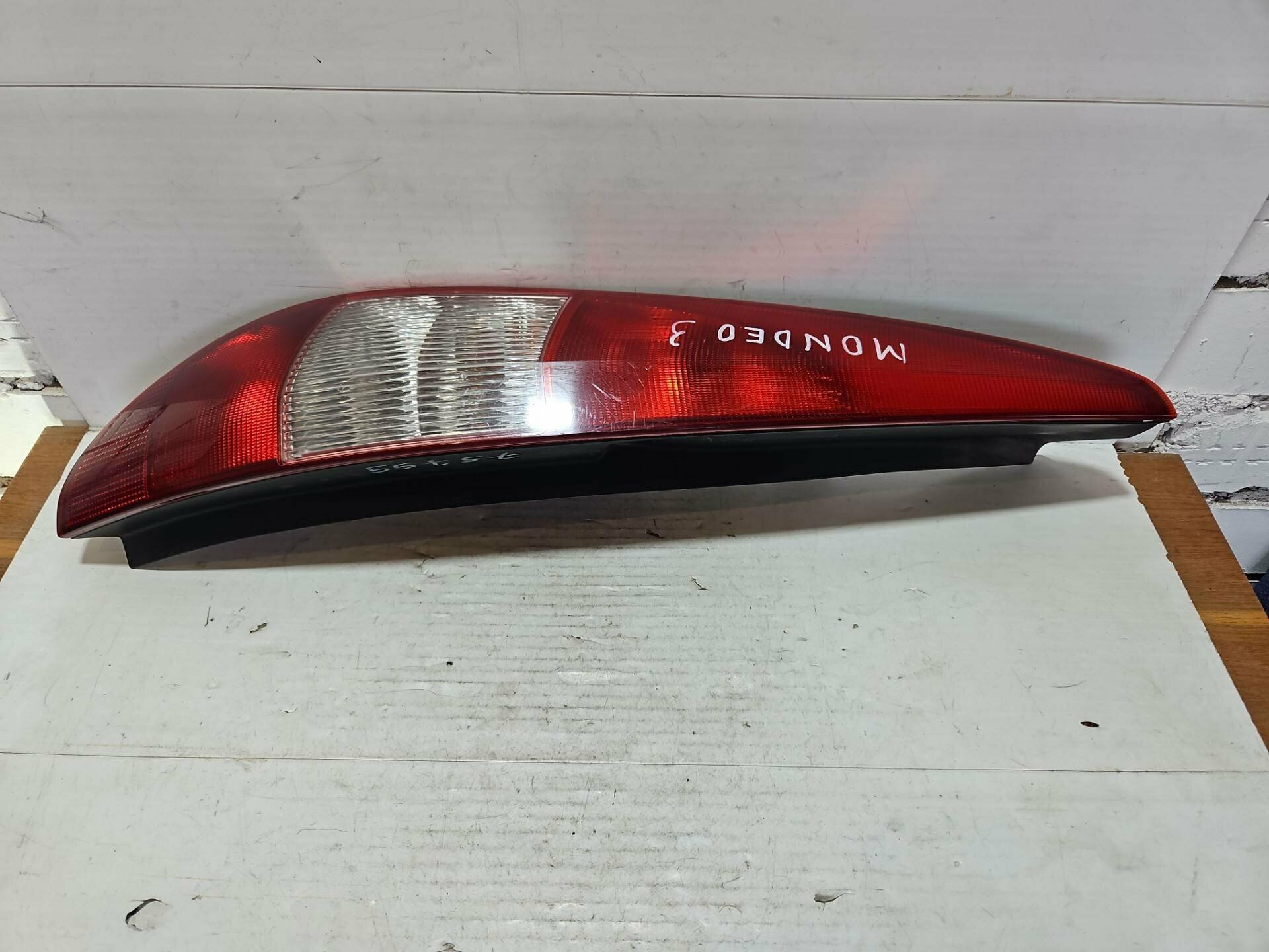 Фонарь задний левый Ford Mondeo 3 2000 1S7113405C