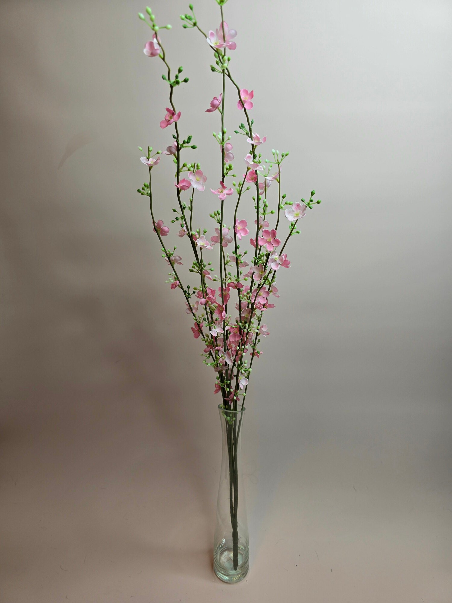 Искусственная ветка Holodilova "Цветущая Вишня", гипоаллергенная, розы, пластик, текстиль, 85 см