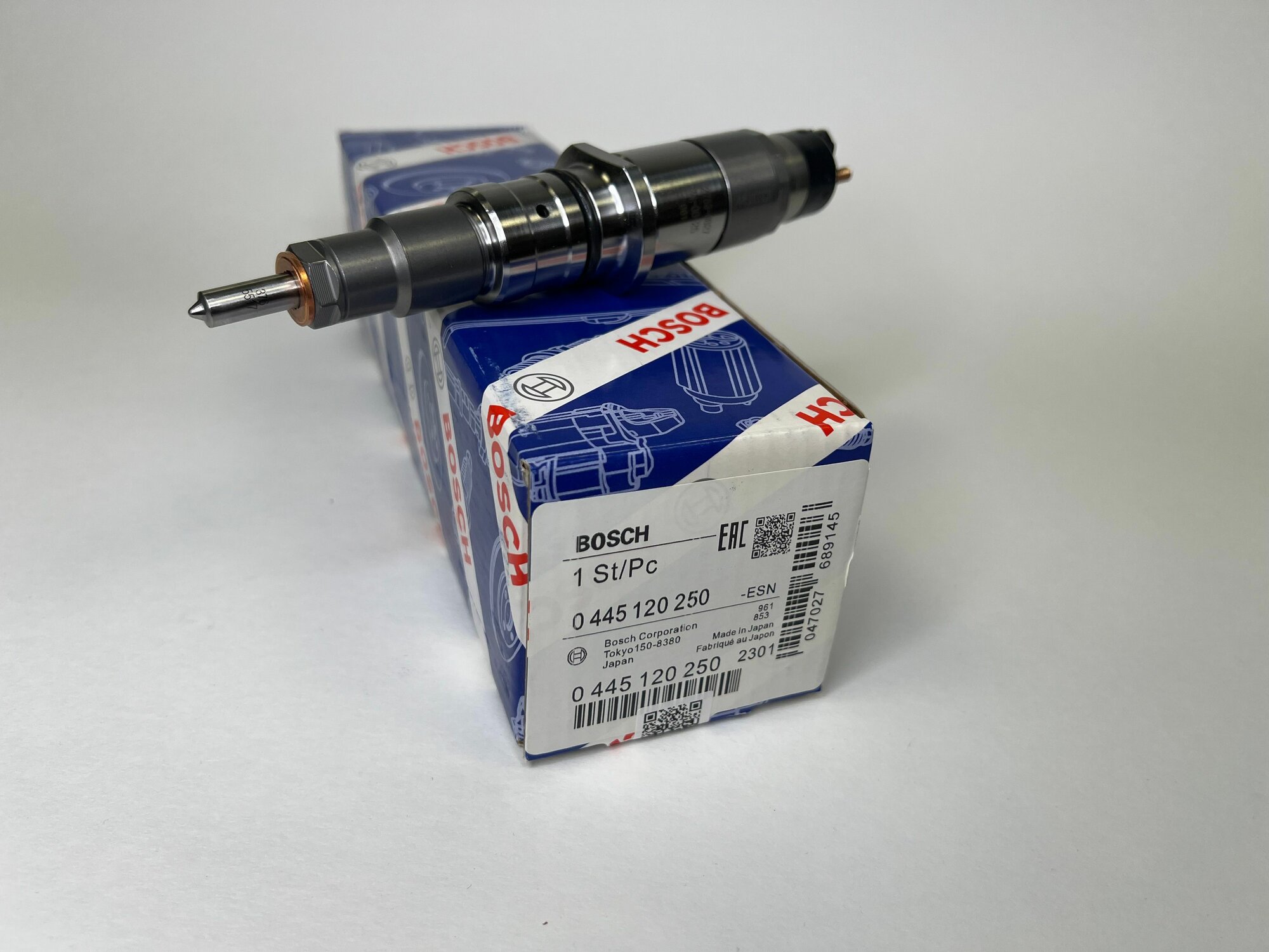 Форсунка топливная Bosch 0445120250