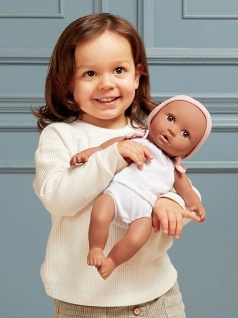 LULLABABY (BATTAT) Кукла-пупс 35 см в костюмчике с розовой головной повязкой, мулатка