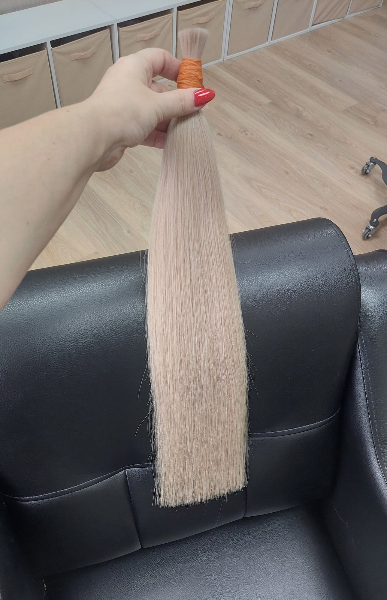 Натуральные волосы для наращивания 50см, 100г, бежевый оттенок блонда