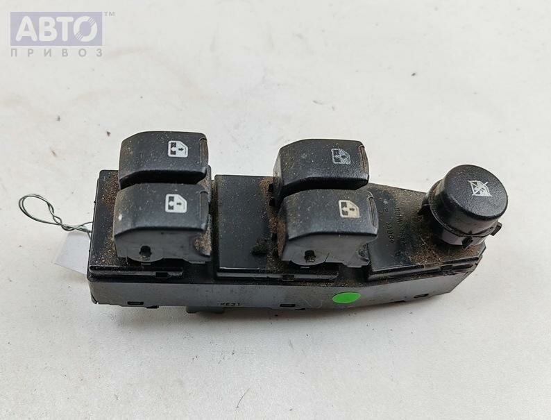 Блок кнопок управления стеклоподъемниками Chevrolet Spark
