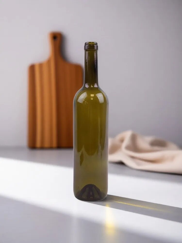 Бутыль Бордо 0,75 л Оливковая с пробкой в комплекте