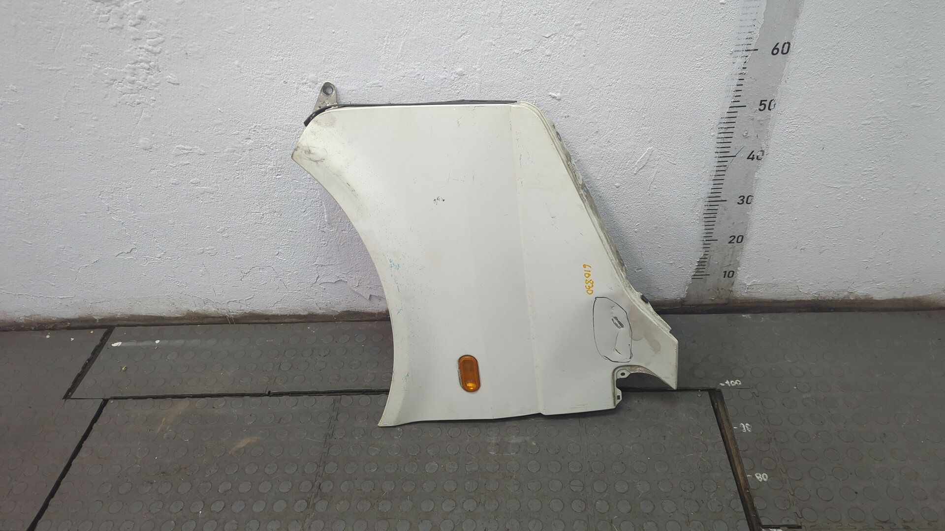 Крыло левое переднее Volkswagen Transporter 5 Б/У