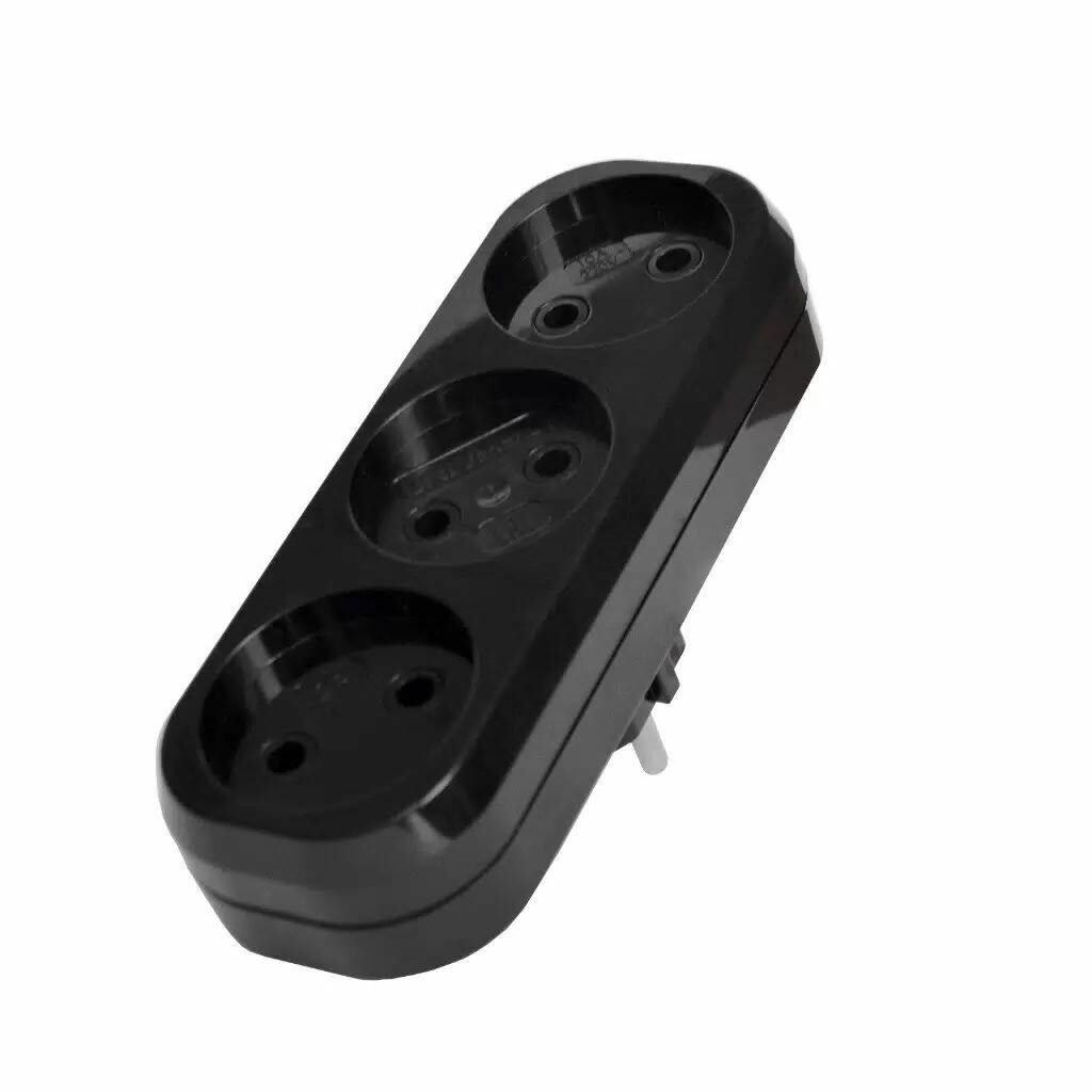 Разветвитель Universal 3 гнезда, с заземлением, плоский, 10 А, черный