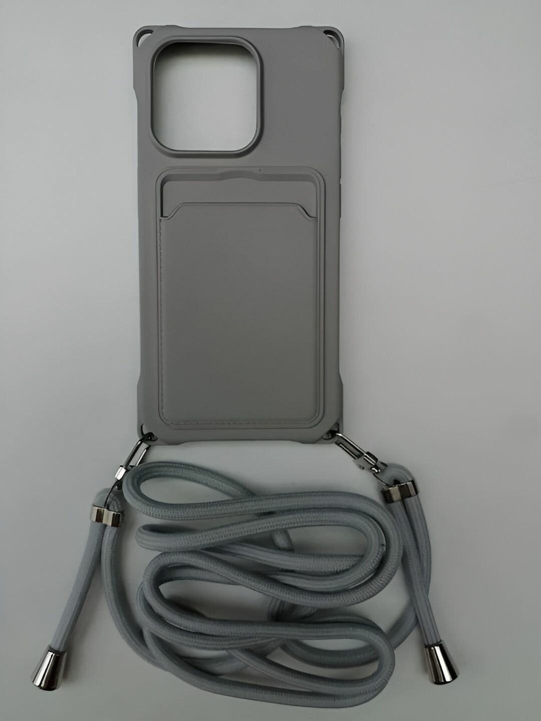 Чехол-накладка серого цвета для IPhone 15 Pro из высокого качества силикона, веревкой-цепочкой на шею и карманом для карт.